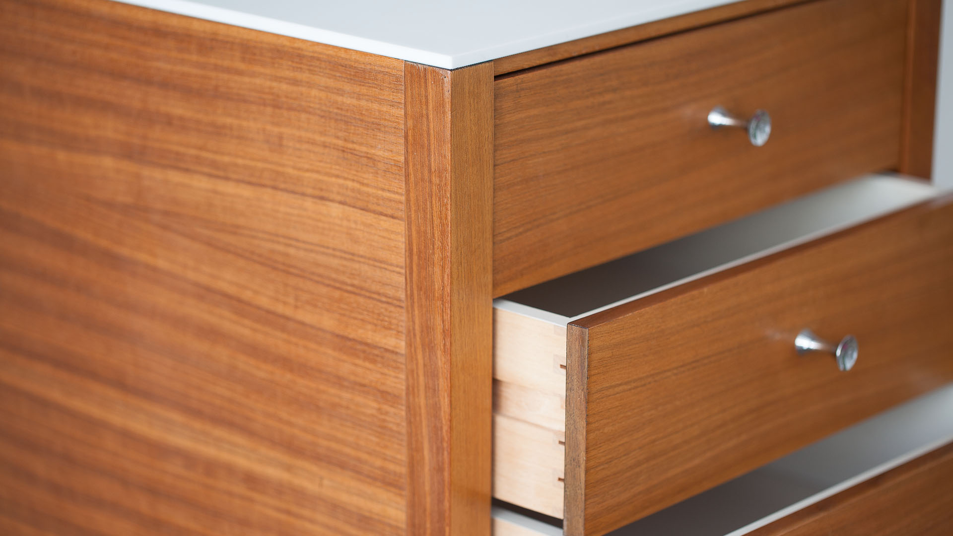 Model HE-153 | Hans Eichenberger| Röthlisberger